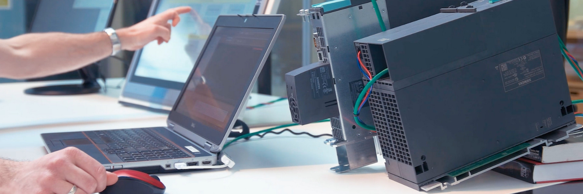 High Tech Systems - 20-sim